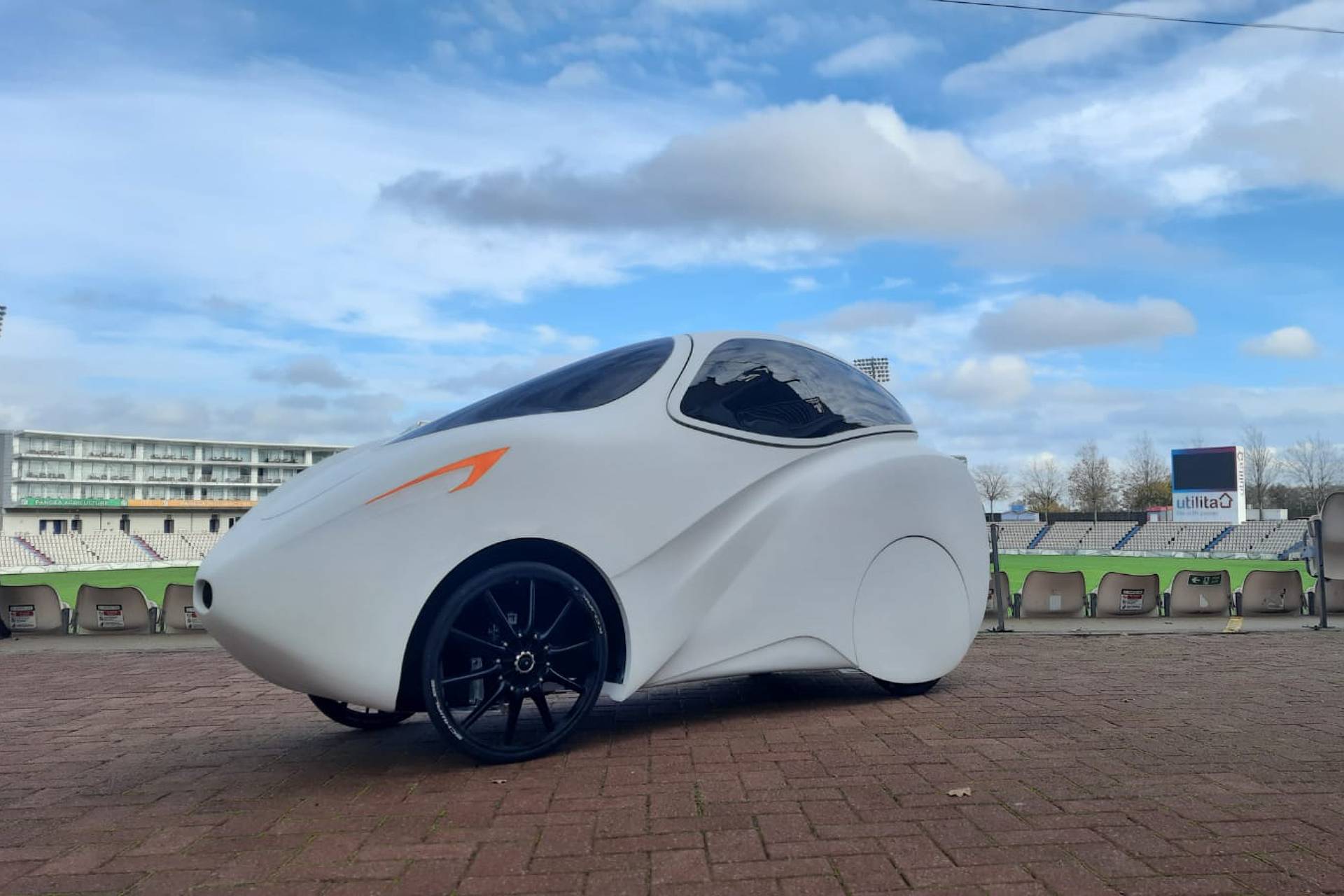 Elecy: O Veículo Elétrico Híbrido Que Promete Revolucionar a Mobilidade ...